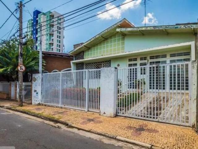 Casa 2 dorms Oportunidade Única no Cambuí: Conforto e Potencial de Renda!