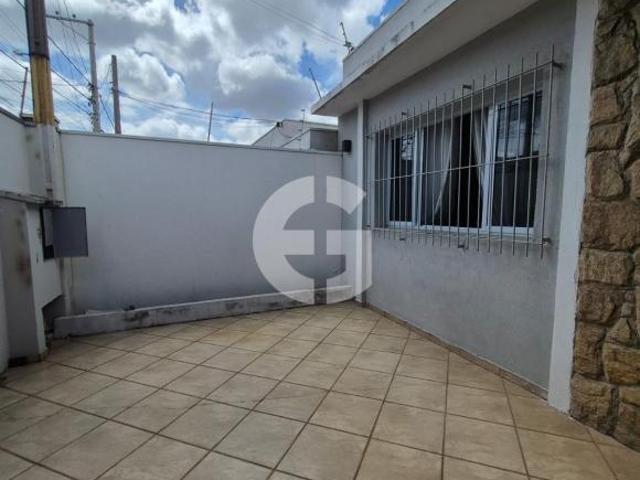 Casa 2 e 1 dorm. no Jardim Pacaembu Jundiaí