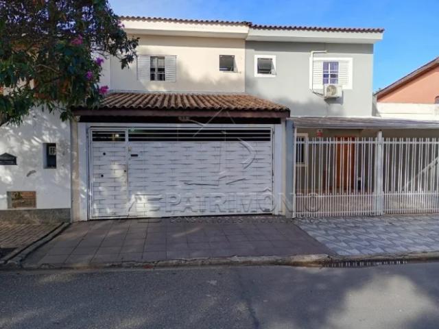Casa 2 Suítes Europa 94m²