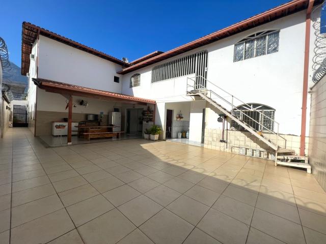Casa 2 suítes Ilha dos Araújos em Governador Valadares