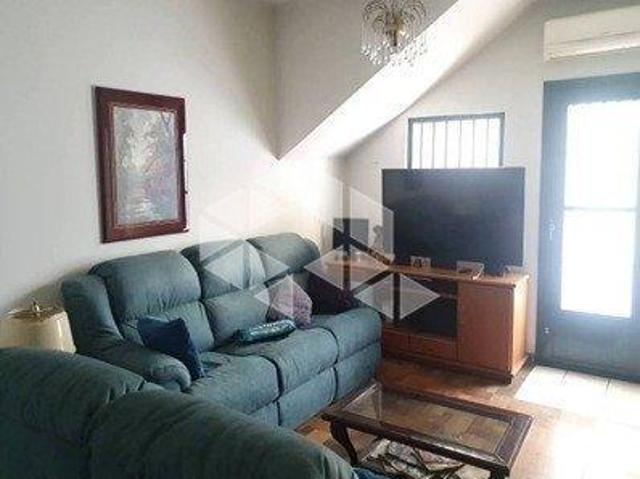 Casa 2 pavimentos, 3 dormitórios e com terraço no bairro Cidade Baixa em Porto Alegre RS