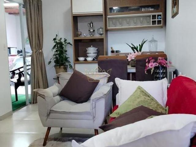 CASA 2 QTOS 126M² EM CONDOMÍNIO – VALPARAÍSO – REFORMADA E SEGURA