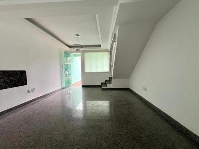 CASA | 2 QUARTOS | 01 SUITE| 02 BANHEIROS | 02 VAGAS