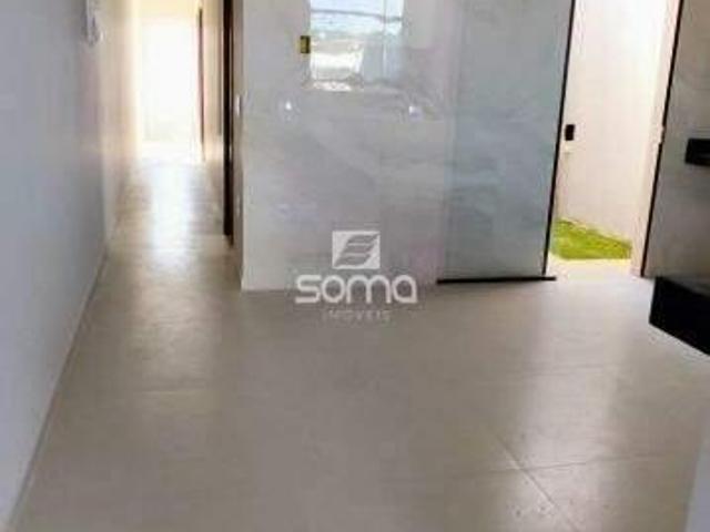 Casa 2 quartos, 1 suíte e 1 vaga de garagem
