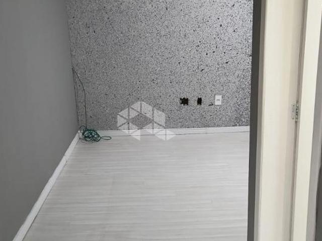 Casa 2 Quartos 1 Suíte 80,00 m² | Posição Fundos à Direita semi mobiliada