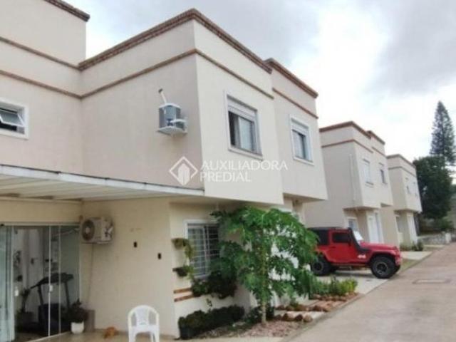 Casa 2 quartos, 2 banheiros, Pátio com Churrasqueira, 1 Vaga