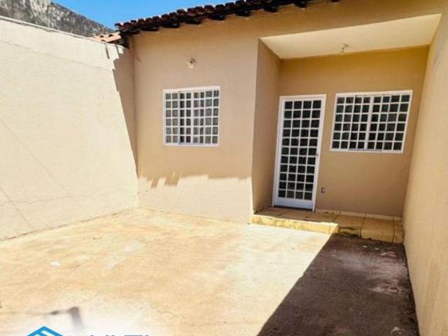 Casa 2 quartos 2 Vagas Aceita financiamento e veículo