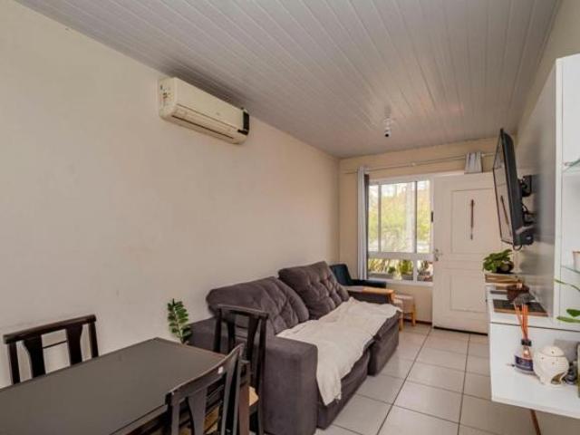 Casa 2 quartos, vaga, academia, piscina e salão de festa no bairro Restinga