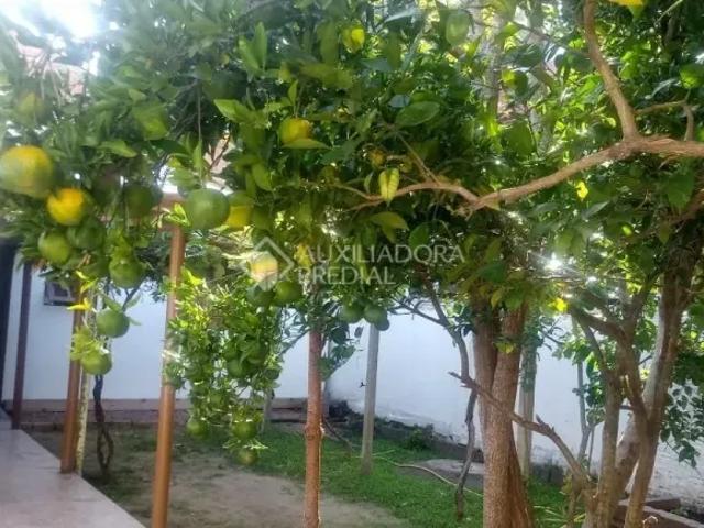 Casa 2 quartos, bairro Guarujá