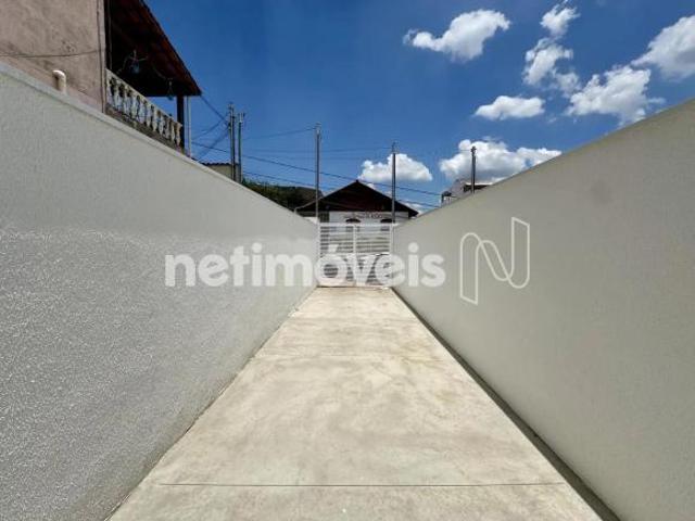 Casa 2 quartos c/ 2 vagas à venda no Jardim Leblon!