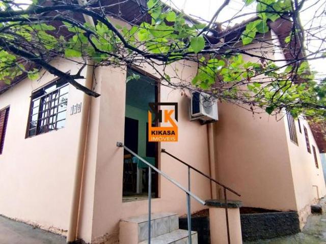 CASA 2 QUARTOS COM EDÍCULA