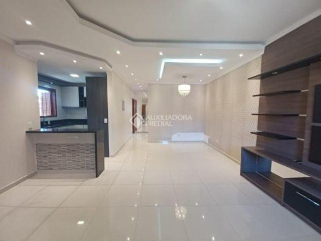 Casa 2 quartos com pátio