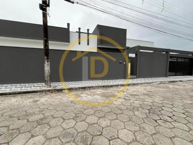 Casa 2 quartos com piscina em VILA ATLANTICA, Mongaguá