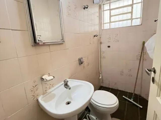 Casa 2 quartos com quintal prox. Ao metro fl48