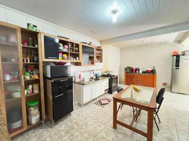 CASA 2 QUARTOS e 1 SUÍTE NA VILA CAUHY