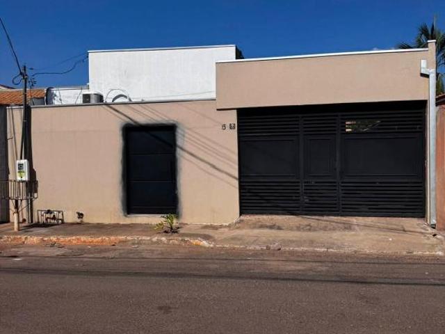 Casa 2 }quartos em Várzea Grande Cristo Rei