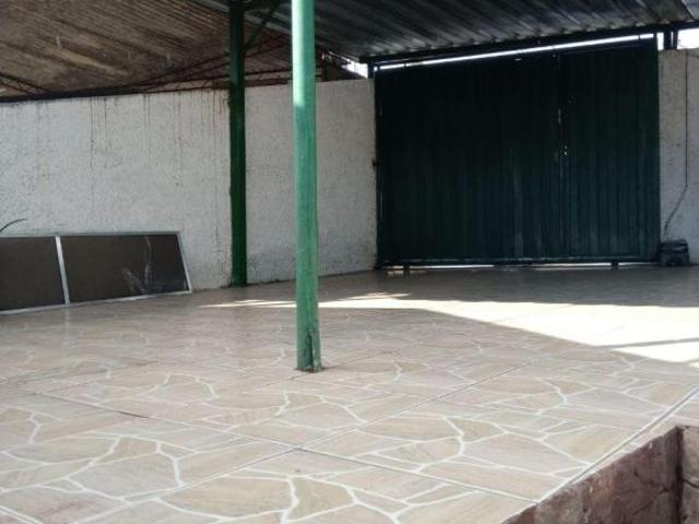 CASA 2 QUARTOS EM VOTORANTIM