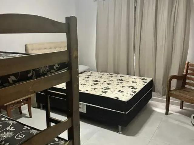 Casa 2 quartos em bairro residencial