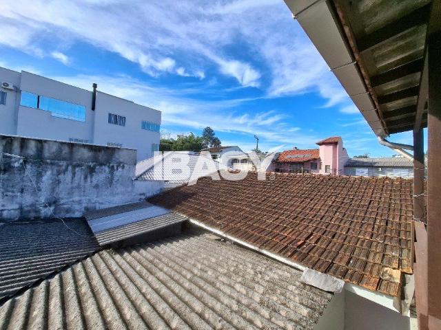 Casa 2 Quartos Forquilhinhas 130m²