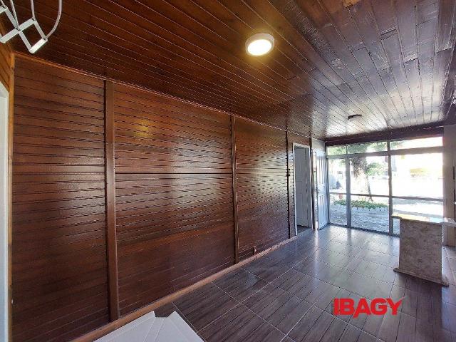 Casa 2 Quartos Ingleses Do Rio Vermelho 82m²