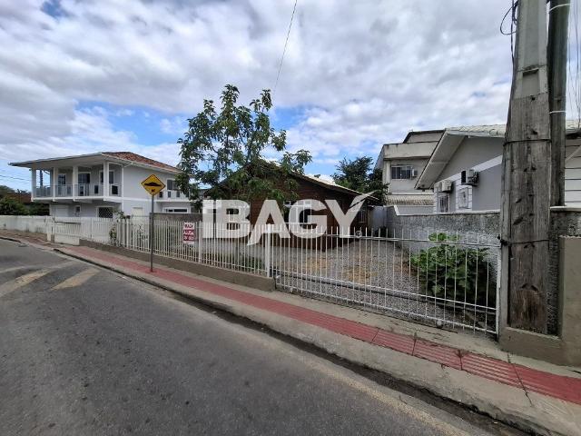 Casa 2 Quartos Pachecos 52m²