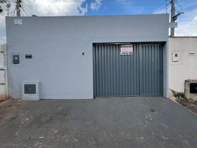 Casa 2 Quartos para Venda no Parque Montreal Aparecida de Goiânia