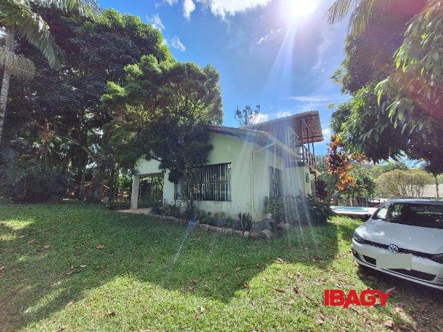 Casa 2 Quartos Potecas 120m²