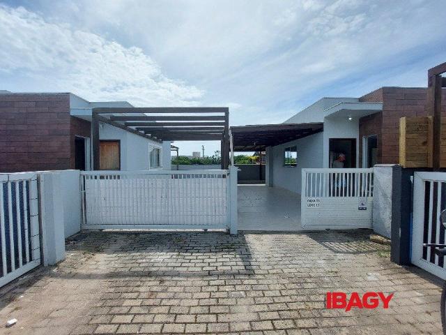 Casa 2 Quartos Ribeirão Da Ilha 55m²