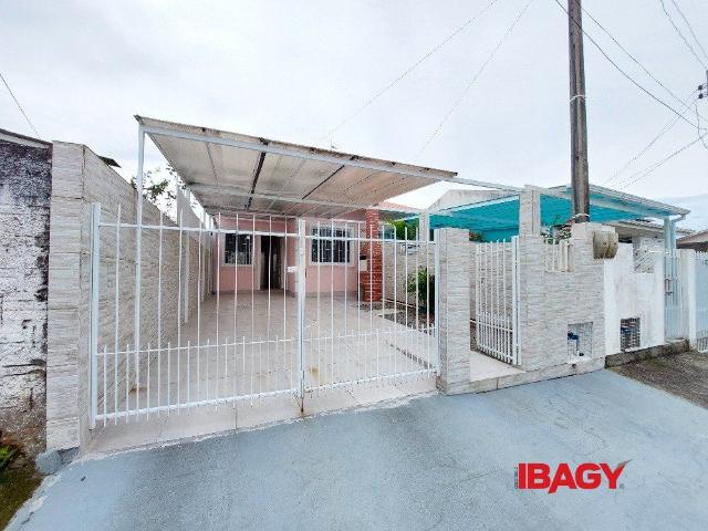 Casa 2 Quartos São Sebastião 48m²
