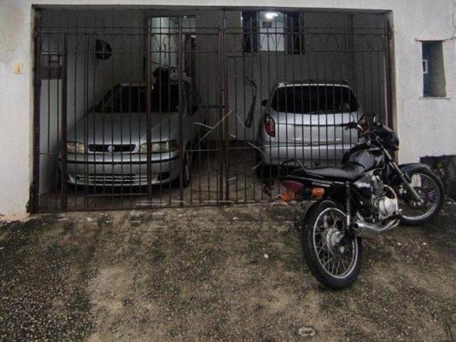 CASA 2 QUARTOS SENDO 1 SUÍTE MINEIRÃO