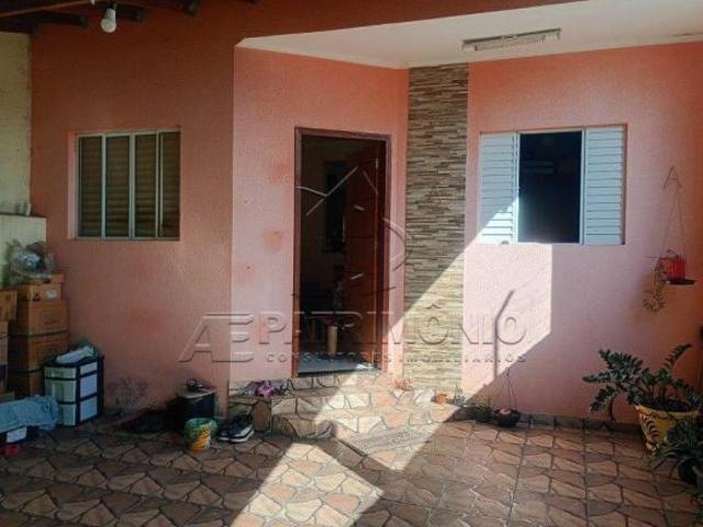 CASA 2 QUARTOS SENDO 1 SUITE JARDIM SANTA ESMERALDA
