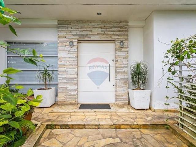 Casa,2 quartos,sendo 2 suítes,3 vagas,piscina coberta e aquecida,482 m², R$ 1.999.000,00 Bigorrilho