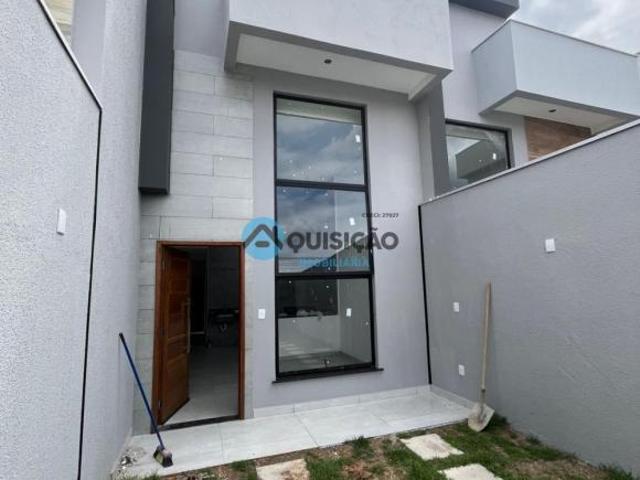 Casa 2 Quartos sendo um Suíte