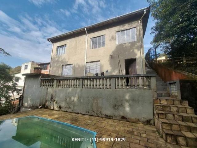CASA 2DRMS, 1 SUITE, PISCINA, CONDOM. 20 MIN DA CAPITAL, FÁCIL ACESSO, TEM ÁRVORES, QUINTAL