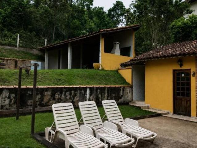 Casa, 2km do Centro, Embu Guaçu, SP
