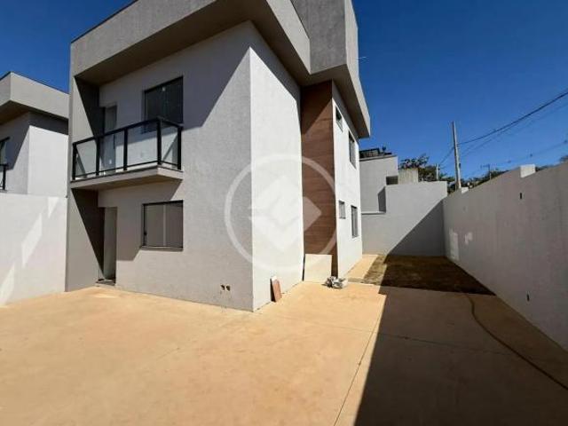 CASA 3/4 COM VAGAS ESPAÇOSAS, EXCELENTE AREA PEDRO LEOPOLDO MY BROKER/LAGOA SANTA