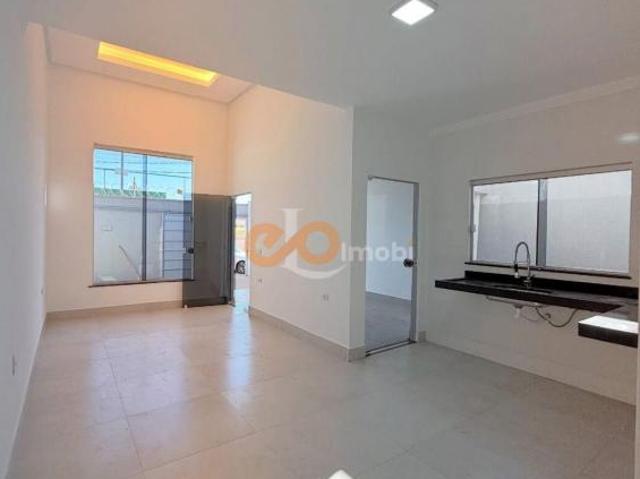 Casa 3/4 sendo 1 suíte com closet