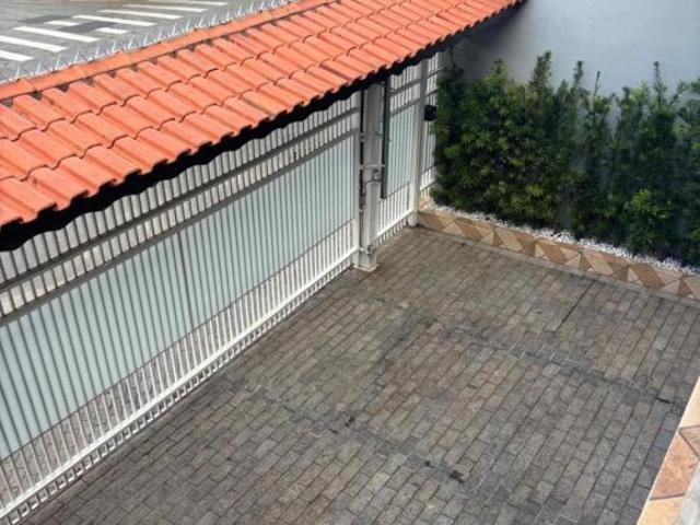 Casa 360m² à venda no City Bussocaba 4 quartos, 4 vagas, totalmente reformada