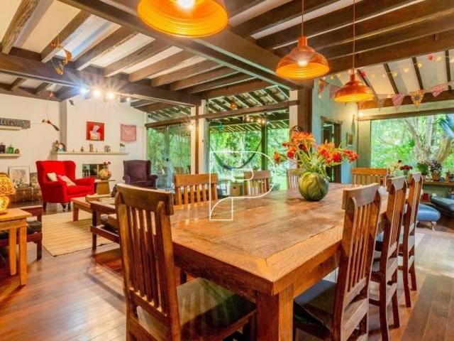 Casa, 380 m² venda por R$ 1.800.000,00 ou aluguel por R$ 14.481,01/mês Granja Viana Carapicuíb
