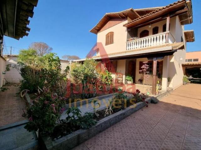Casa 300 m² com 3 Quartos / 1 Suíte à Venda no Centro de Juatuba | JUATUBA IMÓVEIS