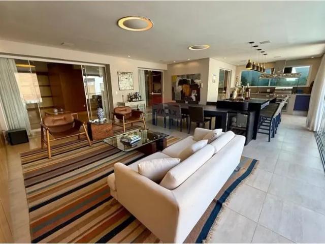 Casa 300 m², 3 suítes, no Condomínio Quinta do Golfe Vila do Golfe