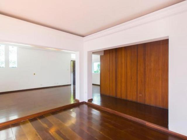 Casa 300m², Moema SP | Venda