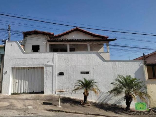 Casa para venda em Arvoredo, Contagem