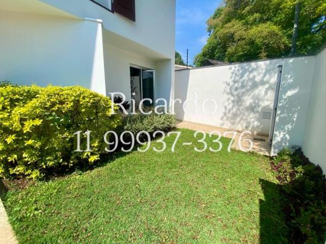 Casa 315m2 a venda Alto de Pinheiros com 5 dormitórios, 4 vagas, salão de festas