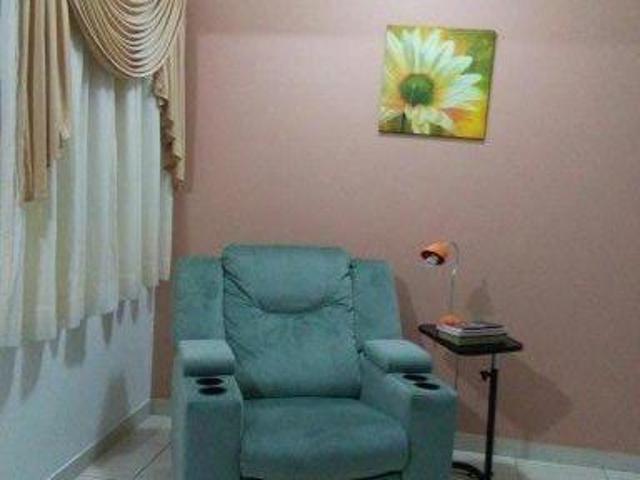 Casa 3 dorm, 1 suite, 2 vagas, churrasqueira,sacada,lavanderia,aceita permuta