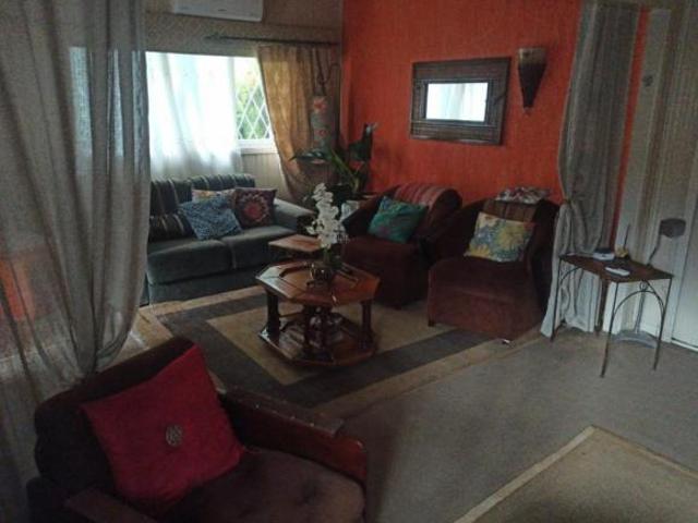 Casa 3 Dorm Bairro Centro