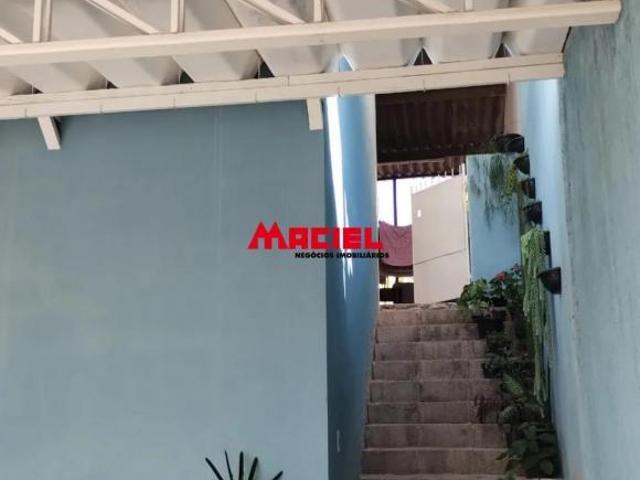 Casa 3 dorm. Campos de São José