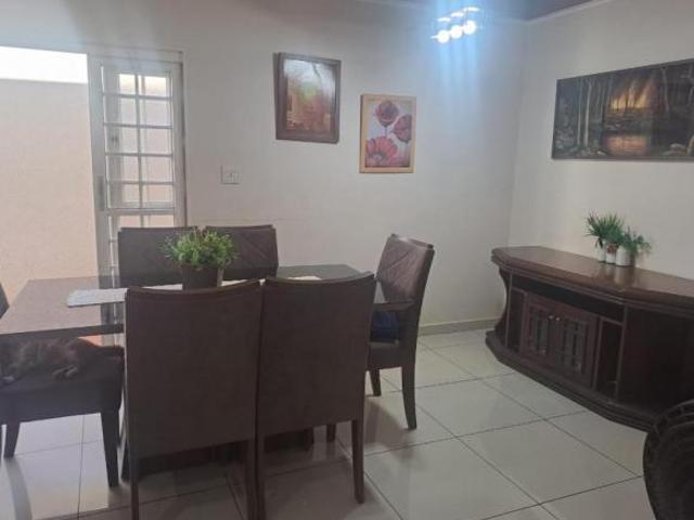 Casa 3 dorm e piscina Vila Tibério | Rosa e Rangel