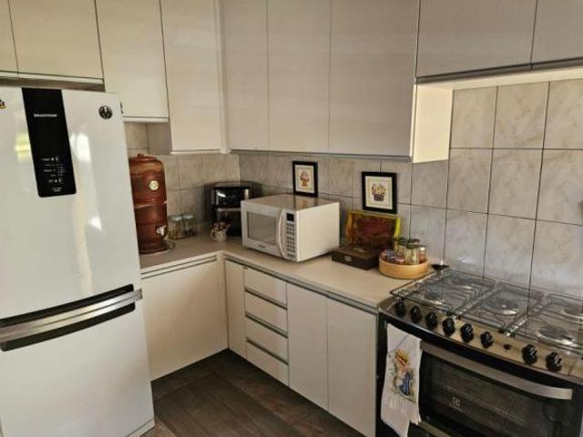 Casa 3 Dorm. Quintal Amplo e Terreno de 380m² Jd. do Lago