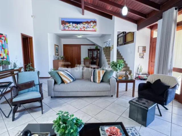 Casa 3 Dormitórios Balneário Florianópolis, SC